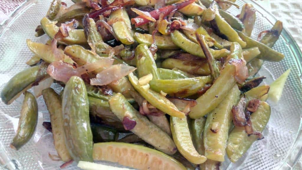 Stir fried Ivy Gourd with onion & garlic - My Dainty Kitchen