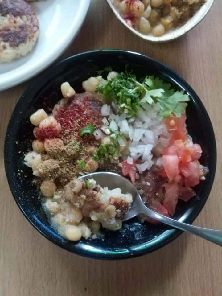 Aloo Tikki Chaat/ Ragda Patties - Homemade Streetfood - My Dainty Kitchen